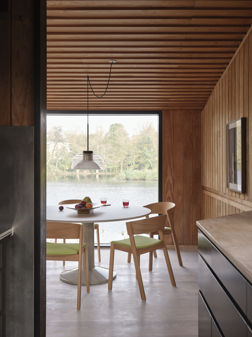 Midst Table | Round a modern dining table